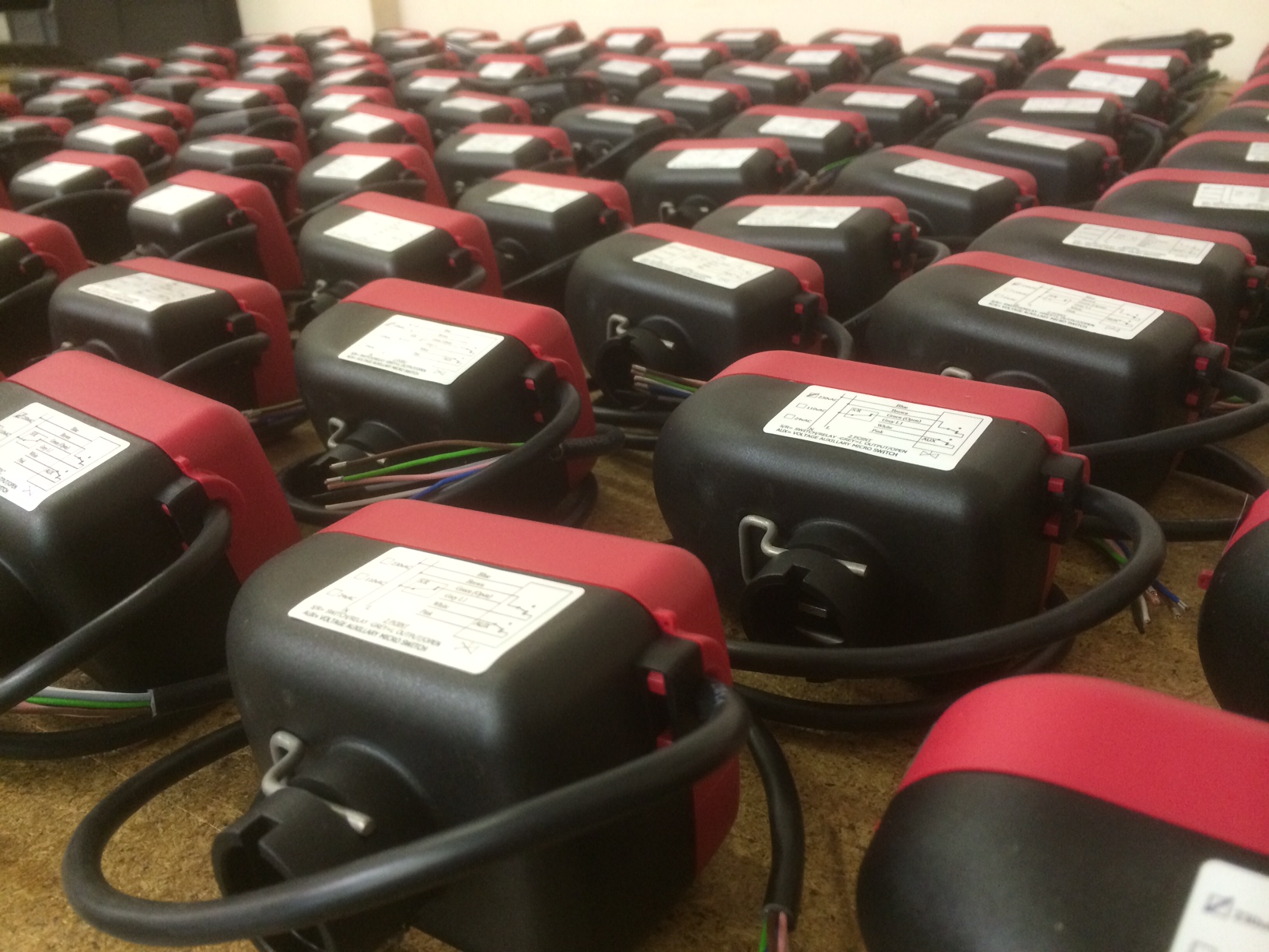 Comparato Sintesi actuators for a building services project | V-Flow ...